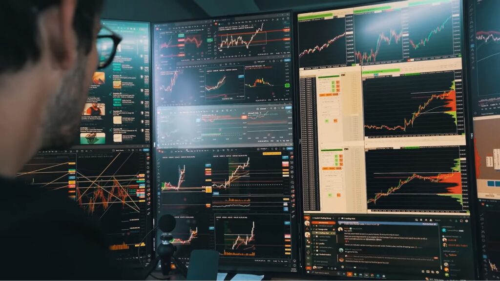 Why I Use 4 Screens to Trade Stocks